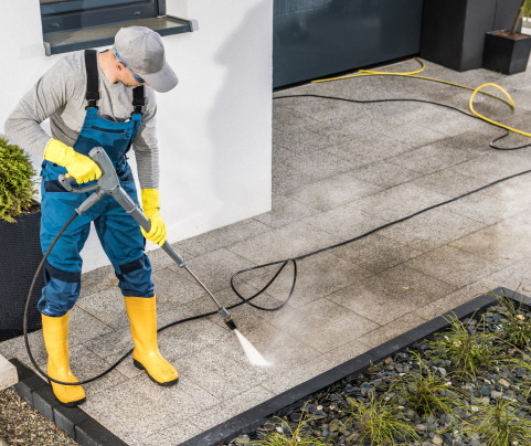 Concrete cleaning - Pressure Pros Enc